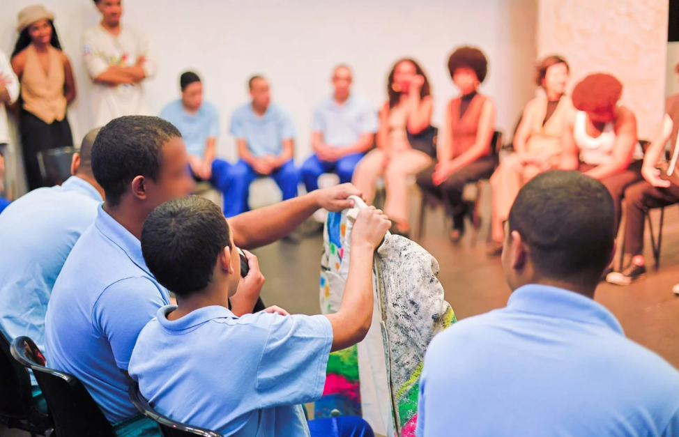 Jovens em cumprimento de medida socioeducativa na Fundação CASA ...